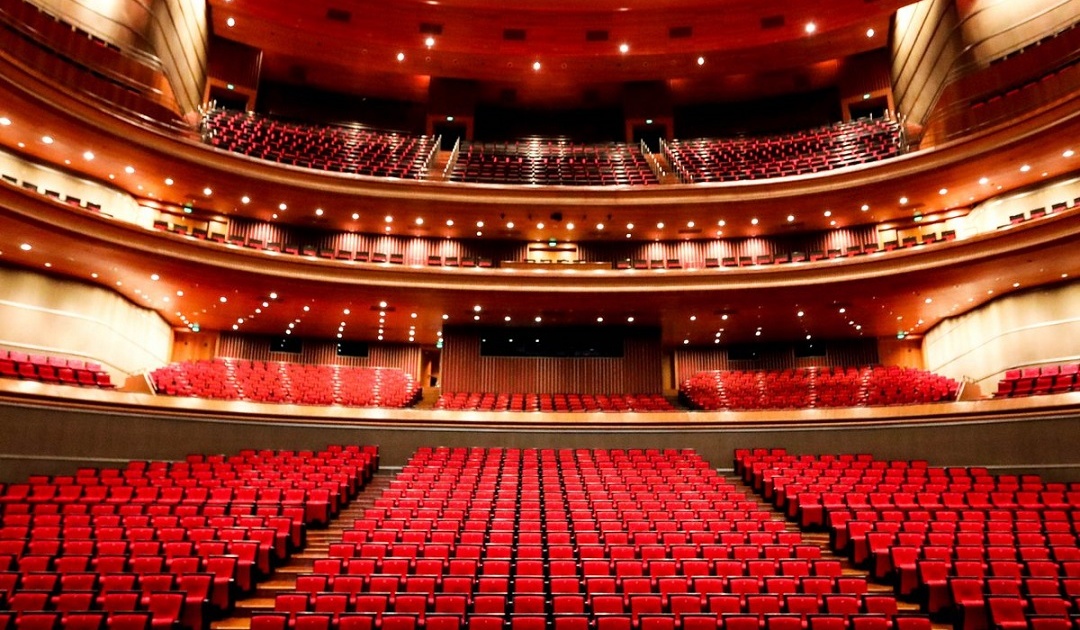 «Ο Αμπιγιέρ» στο θέατρο «Τζένη Καρέζη» | iPliroforia.gr