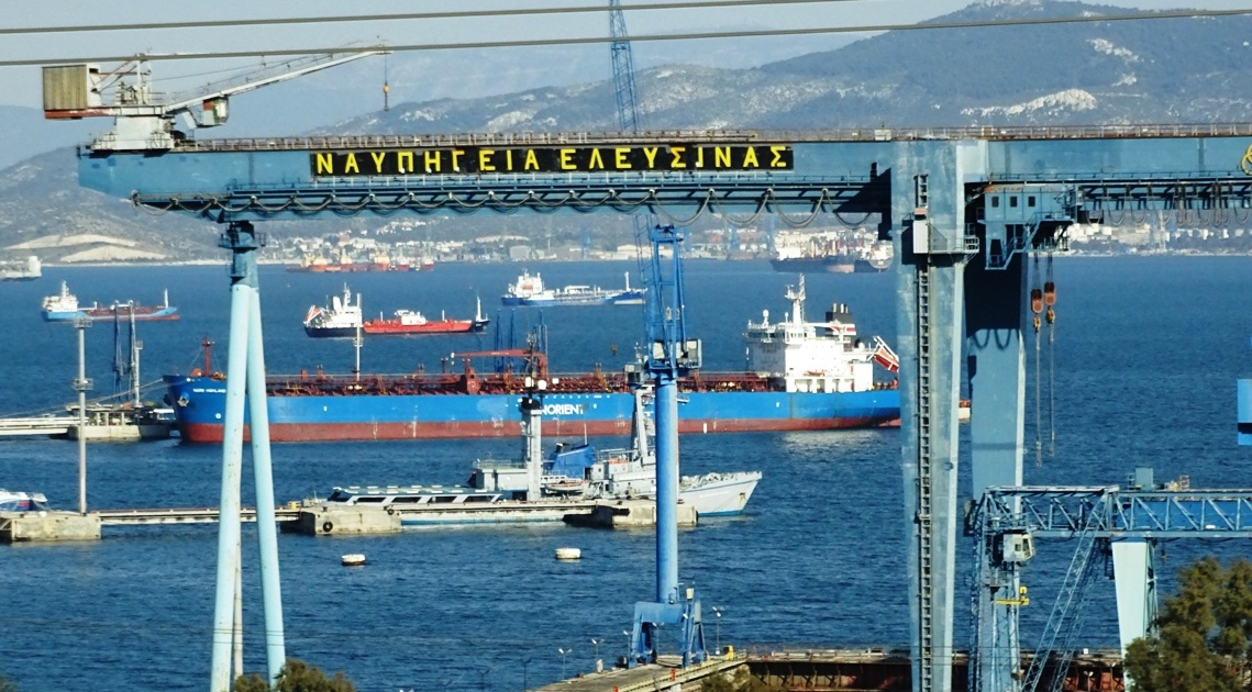 Ναυπηγεία Ελευσίνας: Δίνουν δώρο Χριστουγέννων… 2.000 ευρώ στους ...