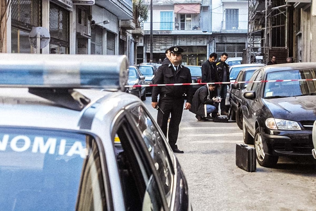 Στέλλα Σπυριδάκη: Η αληθινή ιστορία της 42χρονης που έζησε έναν ...