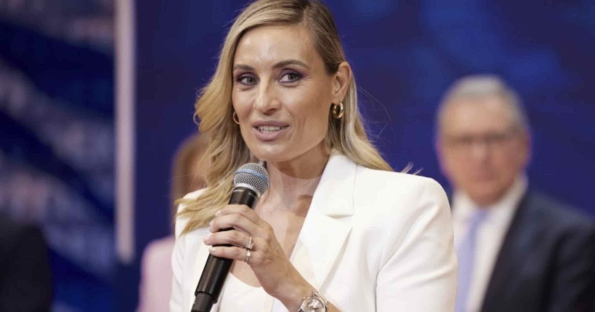 Ελεονώρα Μελέτη: To γραφείο στις Βρυξέλλες και η θέα | iPliroforia.gr