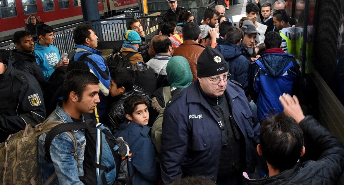 Δανία: Πως κλείνει την «πόρτα» στους μετανάστες | iPliroforia.gr