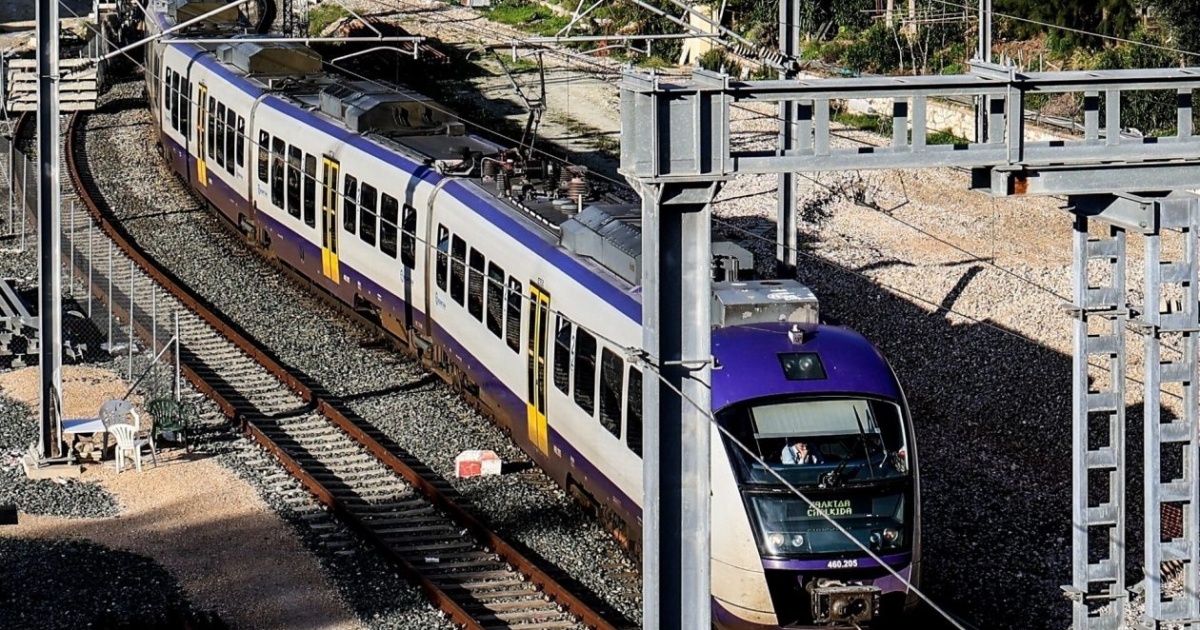 ΕΚΤΑΚΤΟ ΤΩΡΑ ΓΙΑ ΤΡΕΝΟ ΣΤΗ ΧΩΡΑ ΜΑΣ | iPliroforia.gr
